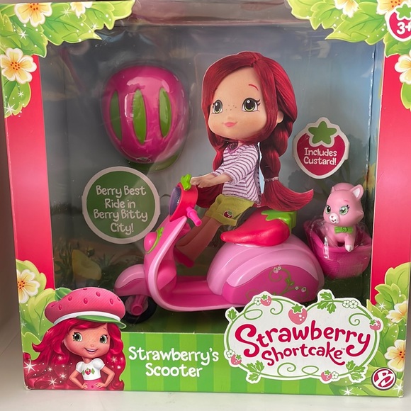 the bridge inc | Toys | Strawberry Shortcakescooter W Helmet Custardcat ...